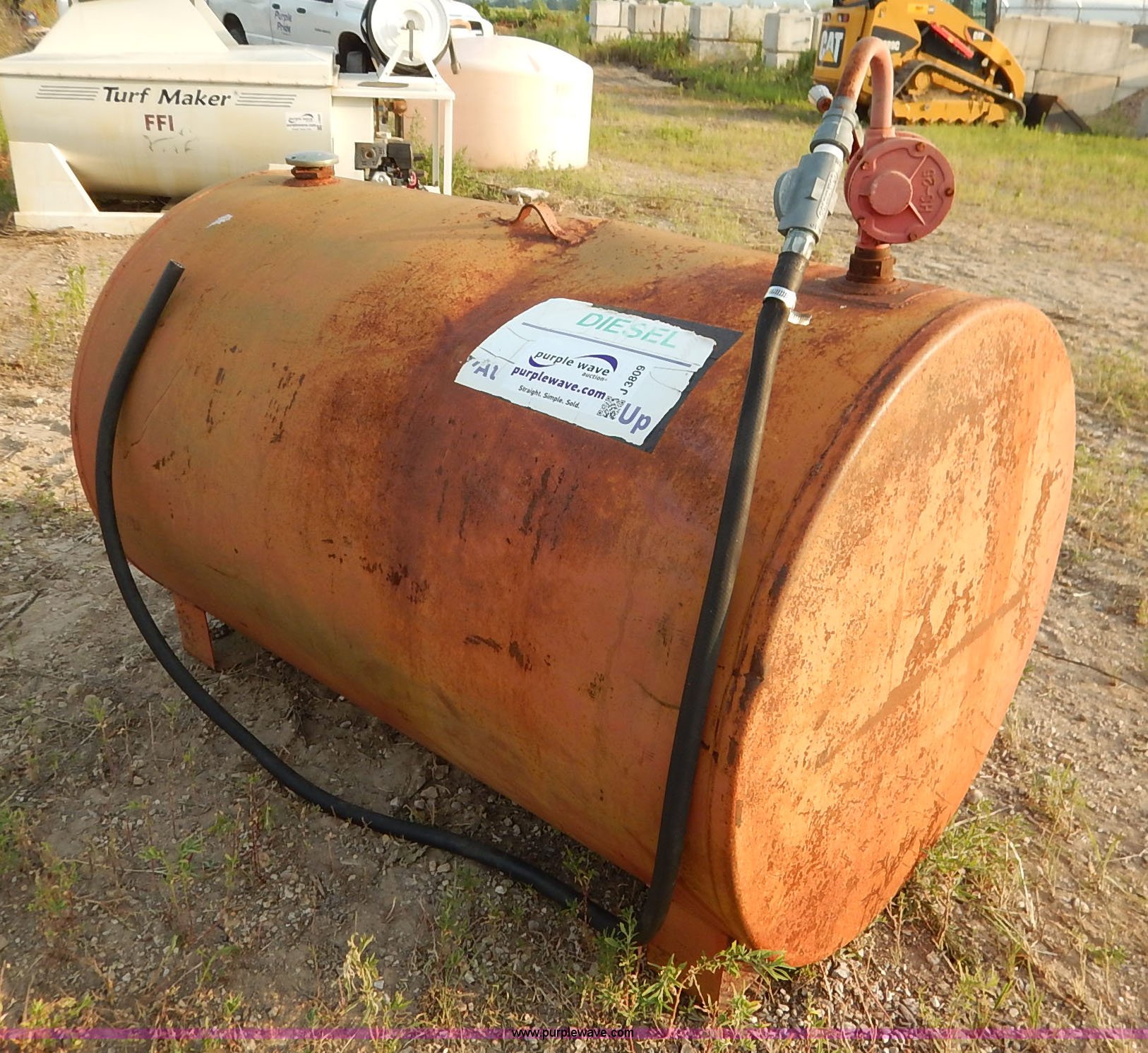 300 gallon diesel fuel tank in Manhattan, KS | Item J3809 sold | Purple ...
