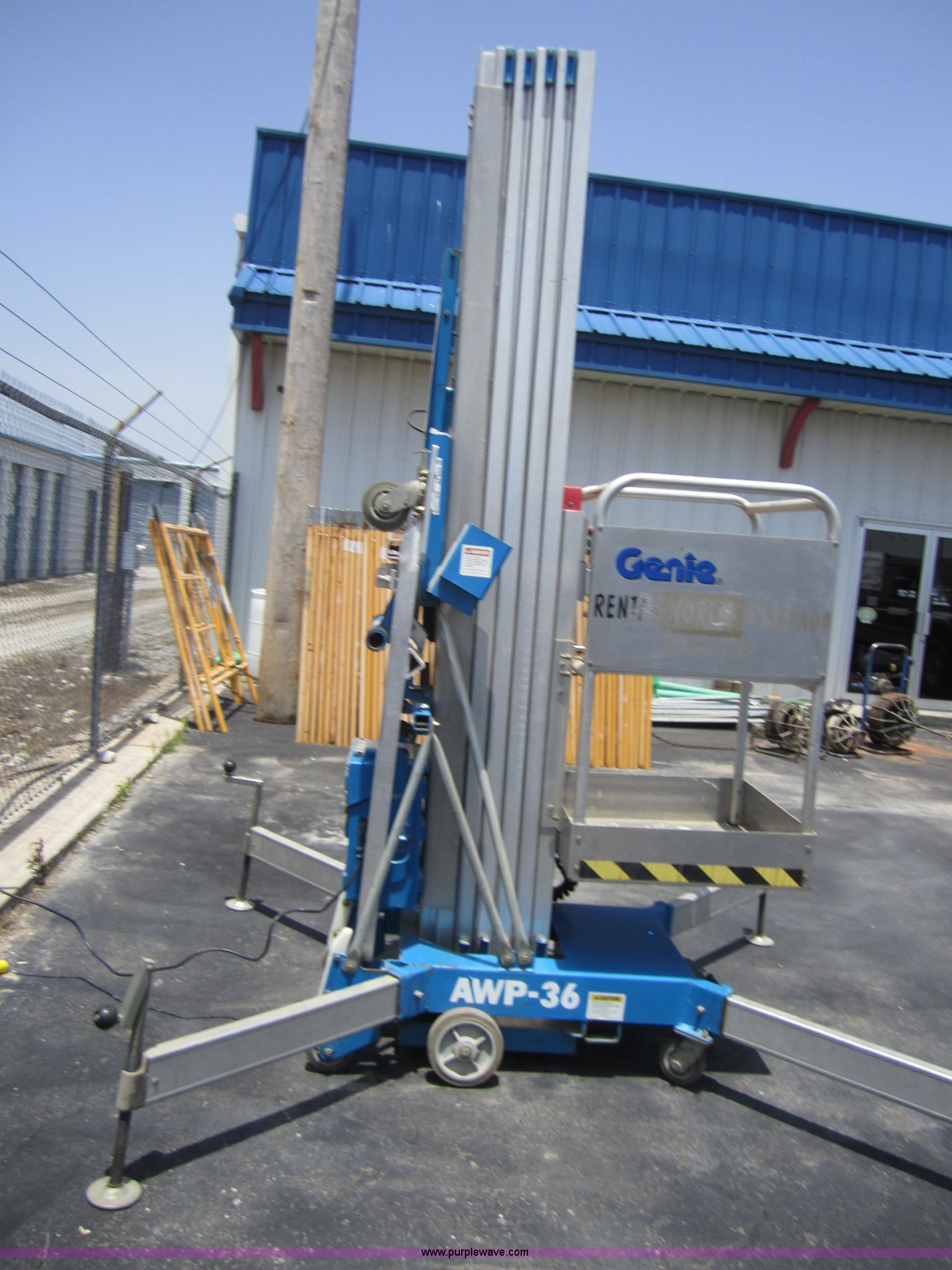 Genie AWP-36 vertical lift in Carthage, MO | Item BA9255 sold | Purple Wave