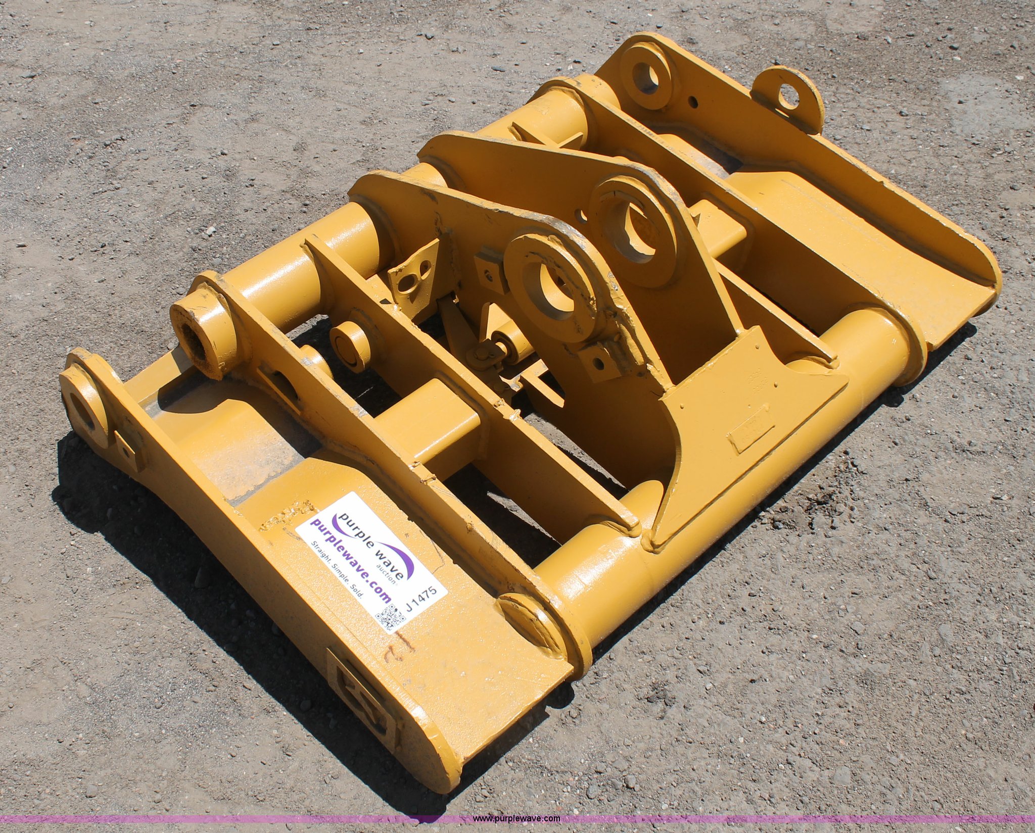 Quick attach for Caterpillar loader in Gallup , NM | Item J1475 sold ...