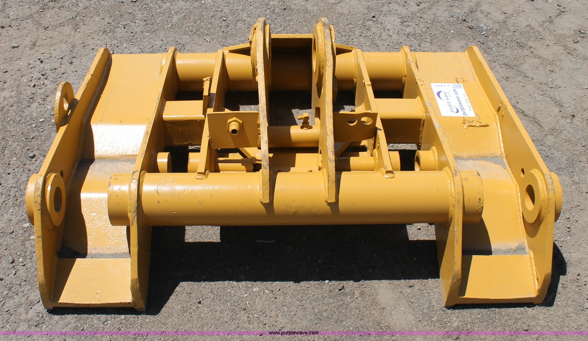 Quick attach for Caterpillar loader in Gallup , NM | Item J1475 sold ...