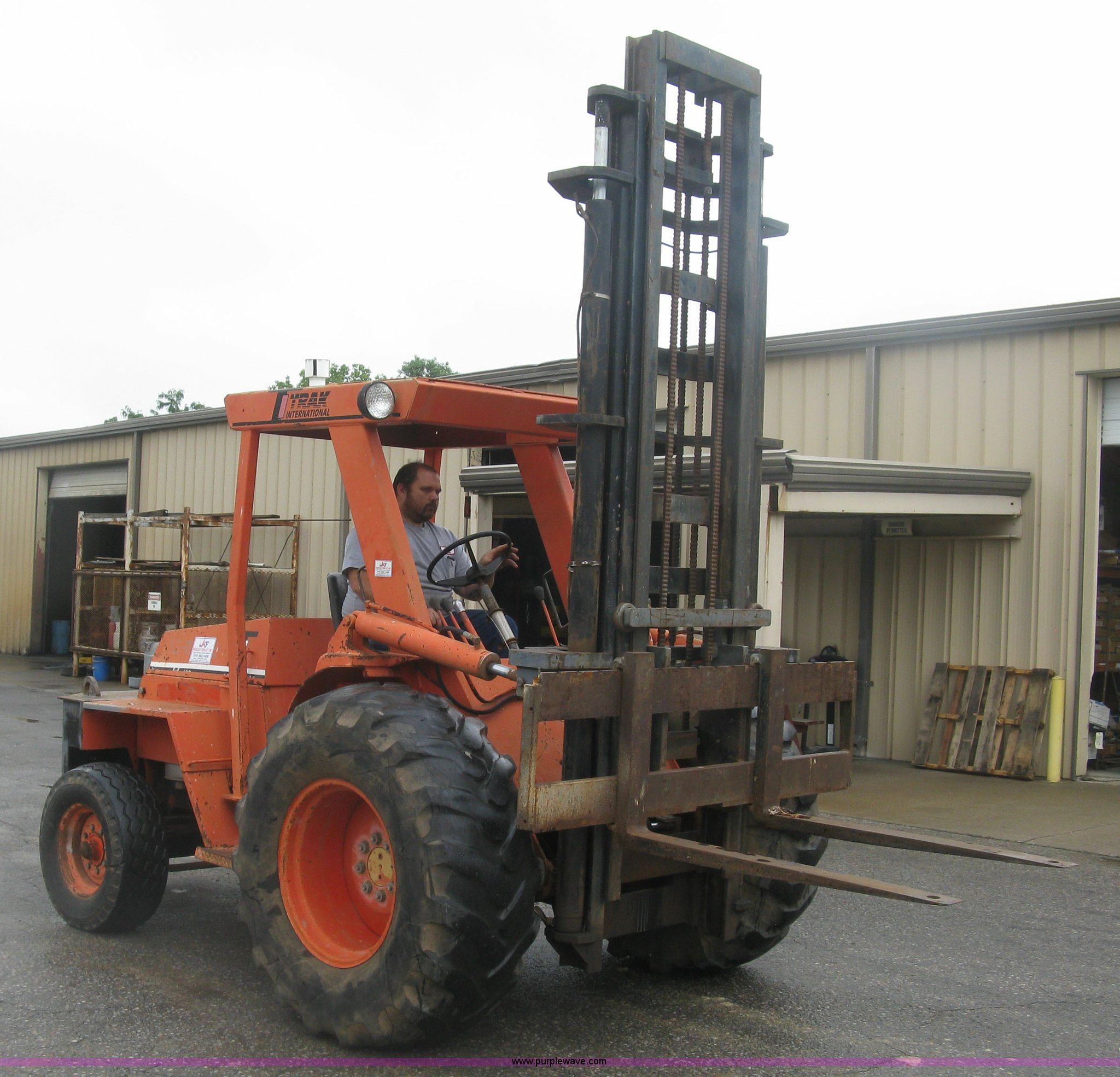 Trak International 6430 forklift in Wichita, KS | Item K8686 sold ...