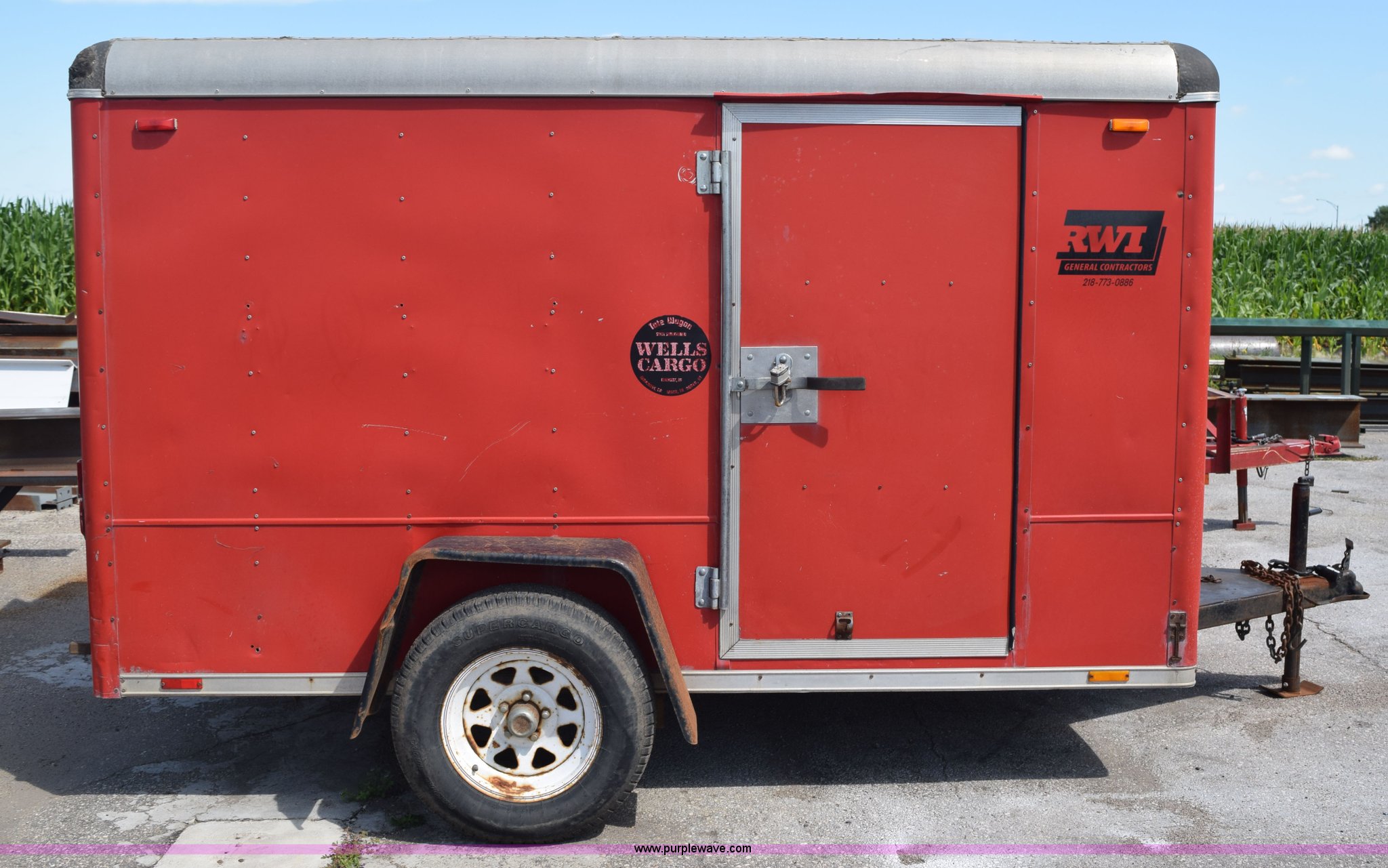 1998 Wells Cargo enclosed cargo trailer in East Grand Forks, MN | Item ...