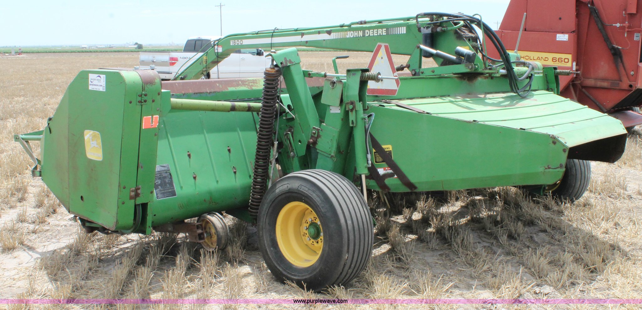 1991 John Deere 1600 pull type windrower in Hereford, TX | Item L4338 ...