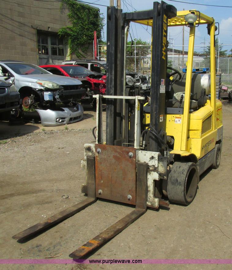 Hyster S60XM forklift in St. Louis, MO | Item BS9120 sold | Purple Wave