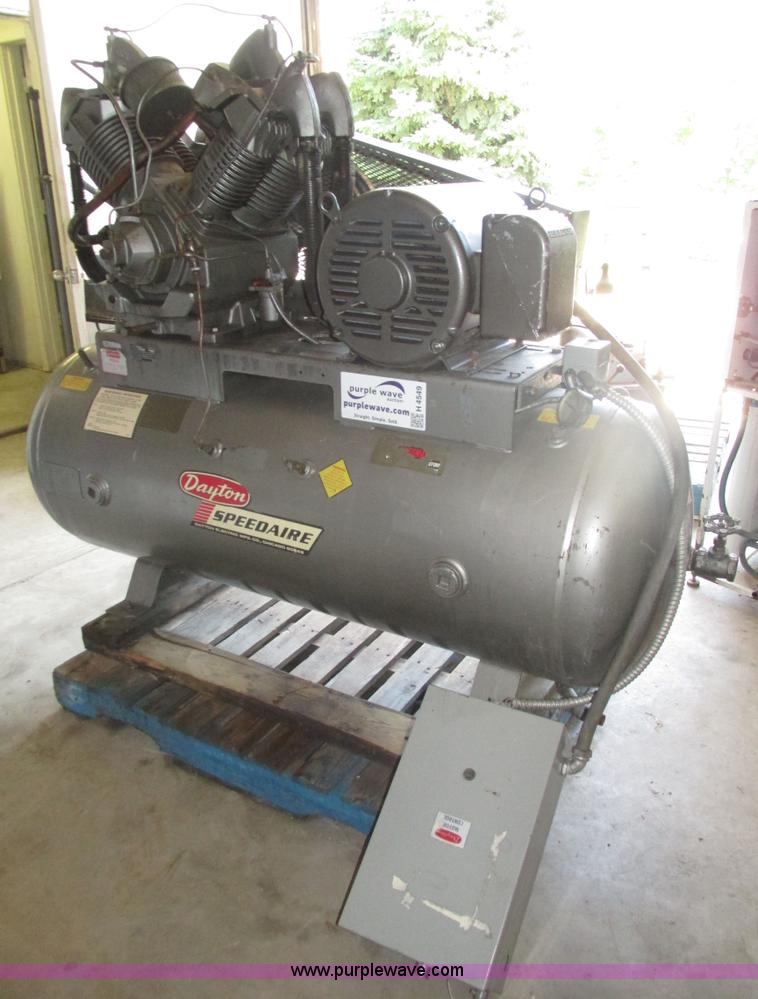 1984 Dayton Speedaire Air Compressor In Glenwood IA Item H4549 Sold