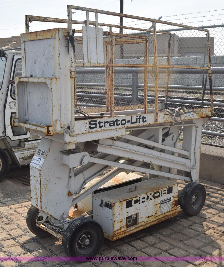 Strato Lift CR18 scissor lift in Wichita, KS | Item L6746 sold | Purple ...