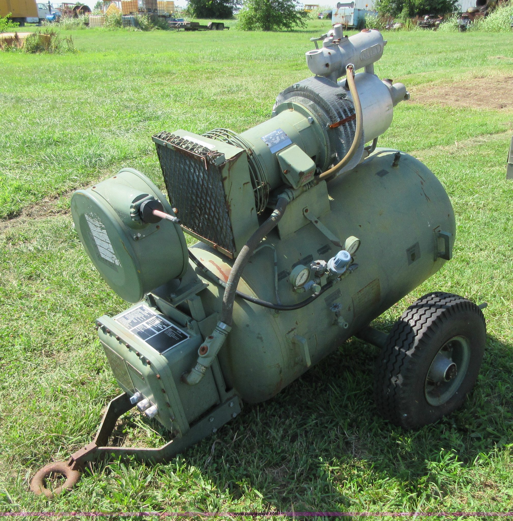 Davey rotary air compressor in Edna, KS | Item AZ9067 sold | Purple Wave