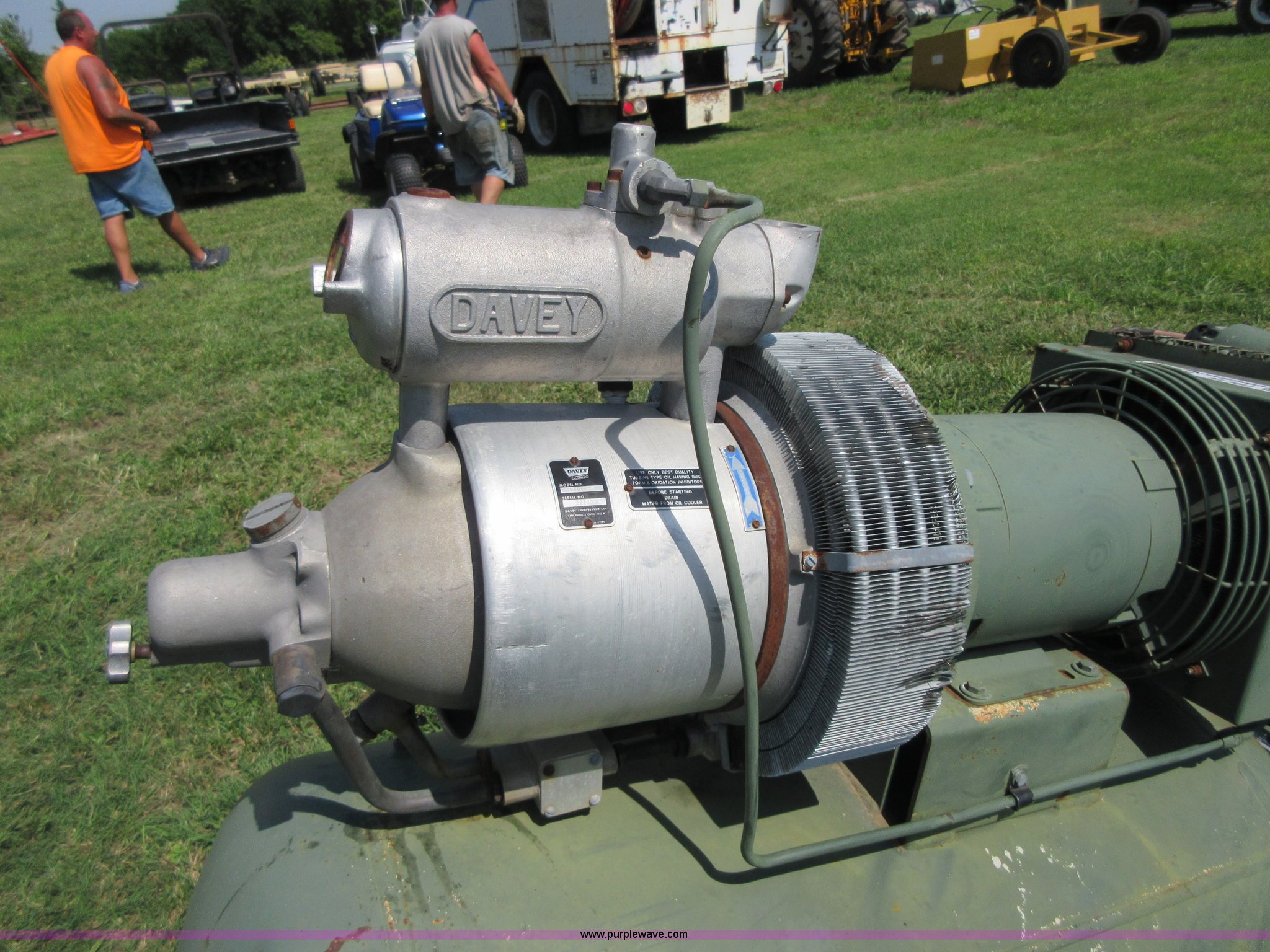 Davey rotary air compressor in Edna, KS | Item AZ9067 sold | Purple Wave