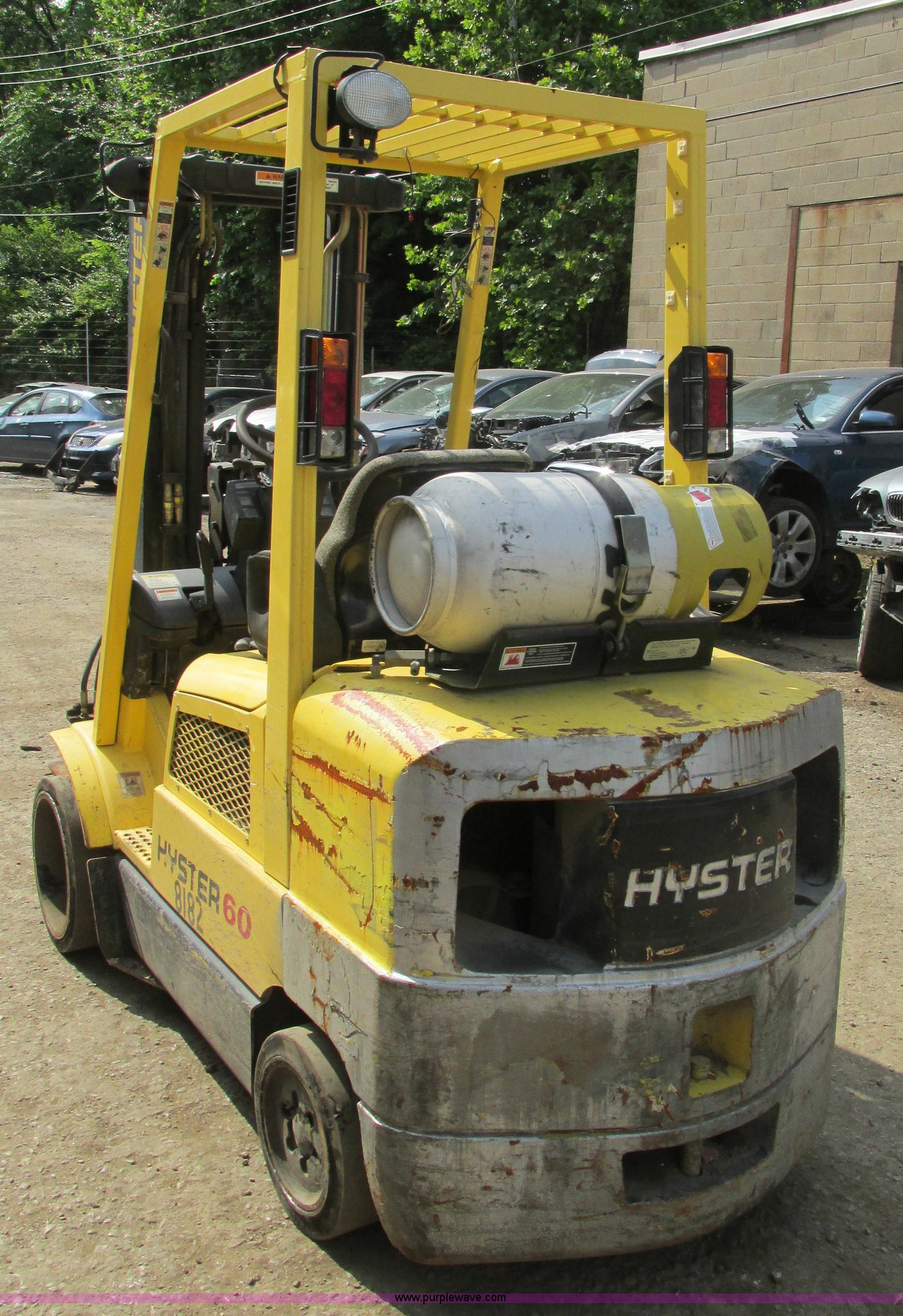 Hyster S60XM forklift in St. Louis, MO | Item BS9120 sold | Purple Wave