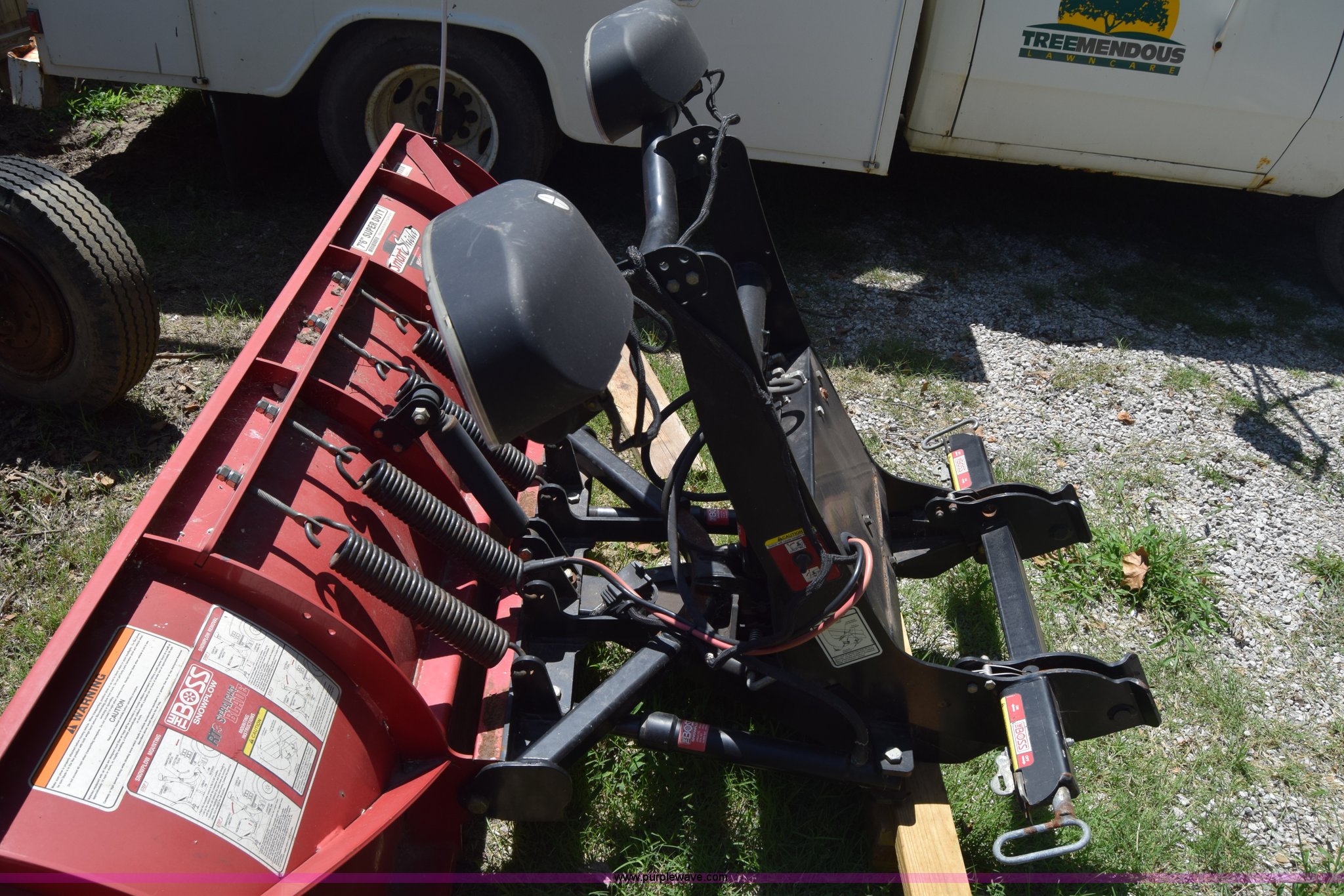 Boss RT3 snow plow in Wichita, KS | Item L2714 sold | Purple Wave