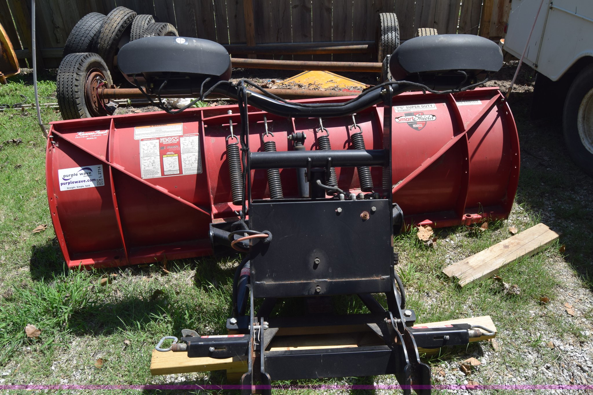 Boss RT3 snow plow in Wichita, KS | Item L2714 sold | Purple Wave