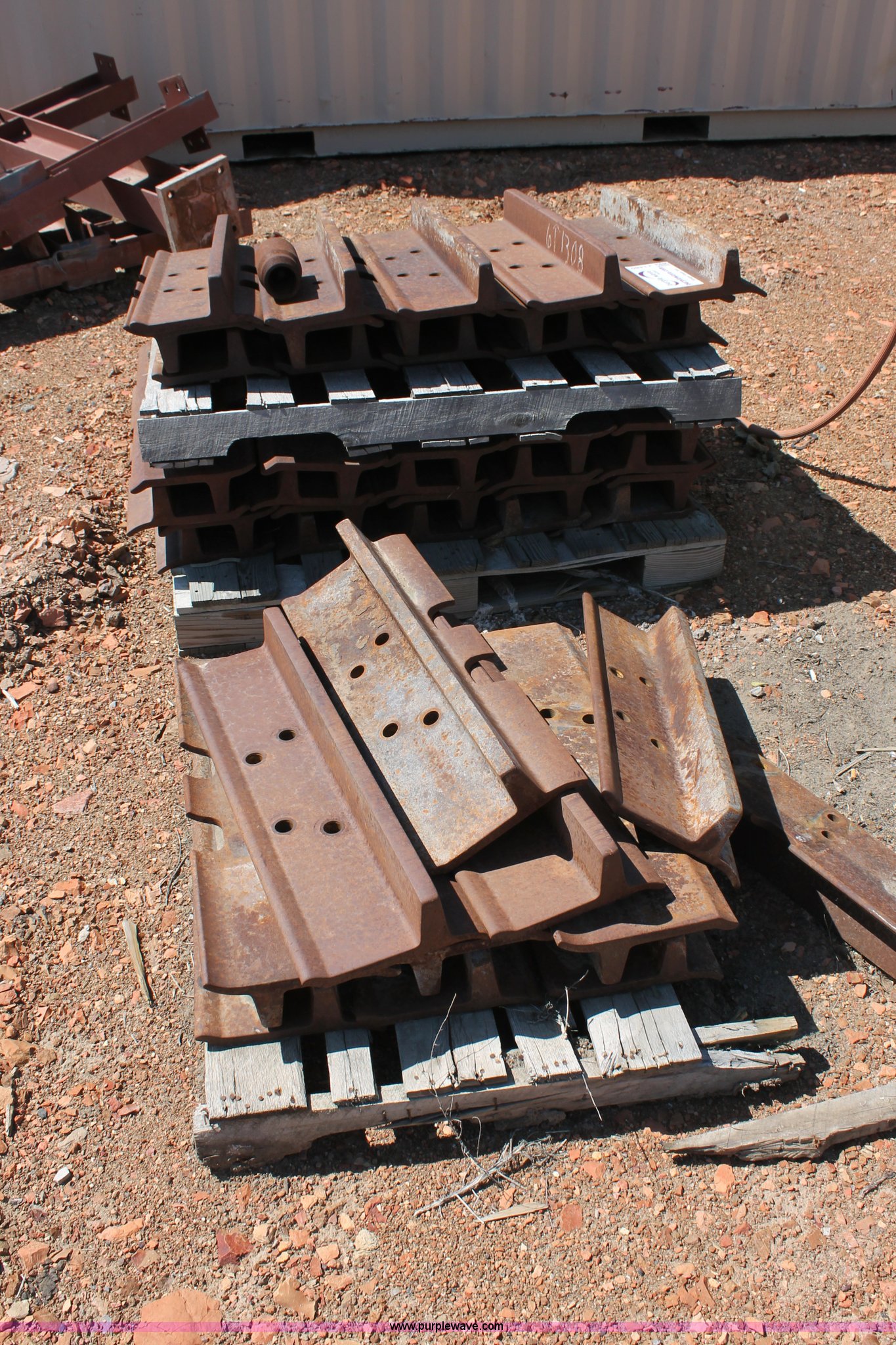 Caterpillar single grouser dozer track pads in Gallup, NM | Item J1480 ...