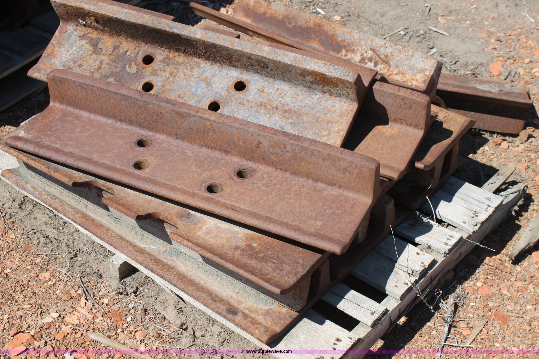 Caterpillar single grouser dozer track pads in Gallup, NM | Item J1480 ...