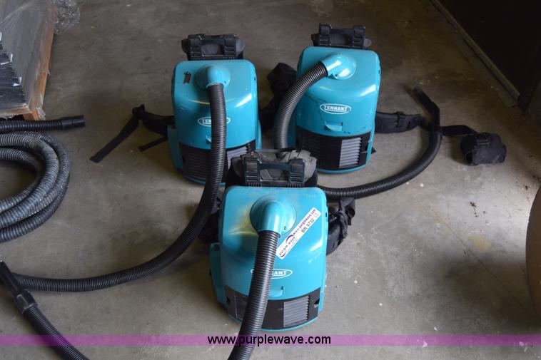 (3) Tennant 3090 backpack blowers in Wichita, KS | Item BR9732 sold ...
