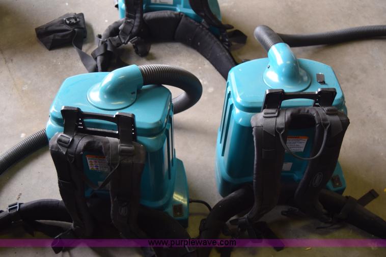 (3) Tennant 3090 backpack blowers in Wichita, KS | Item BR9732 sold ...
