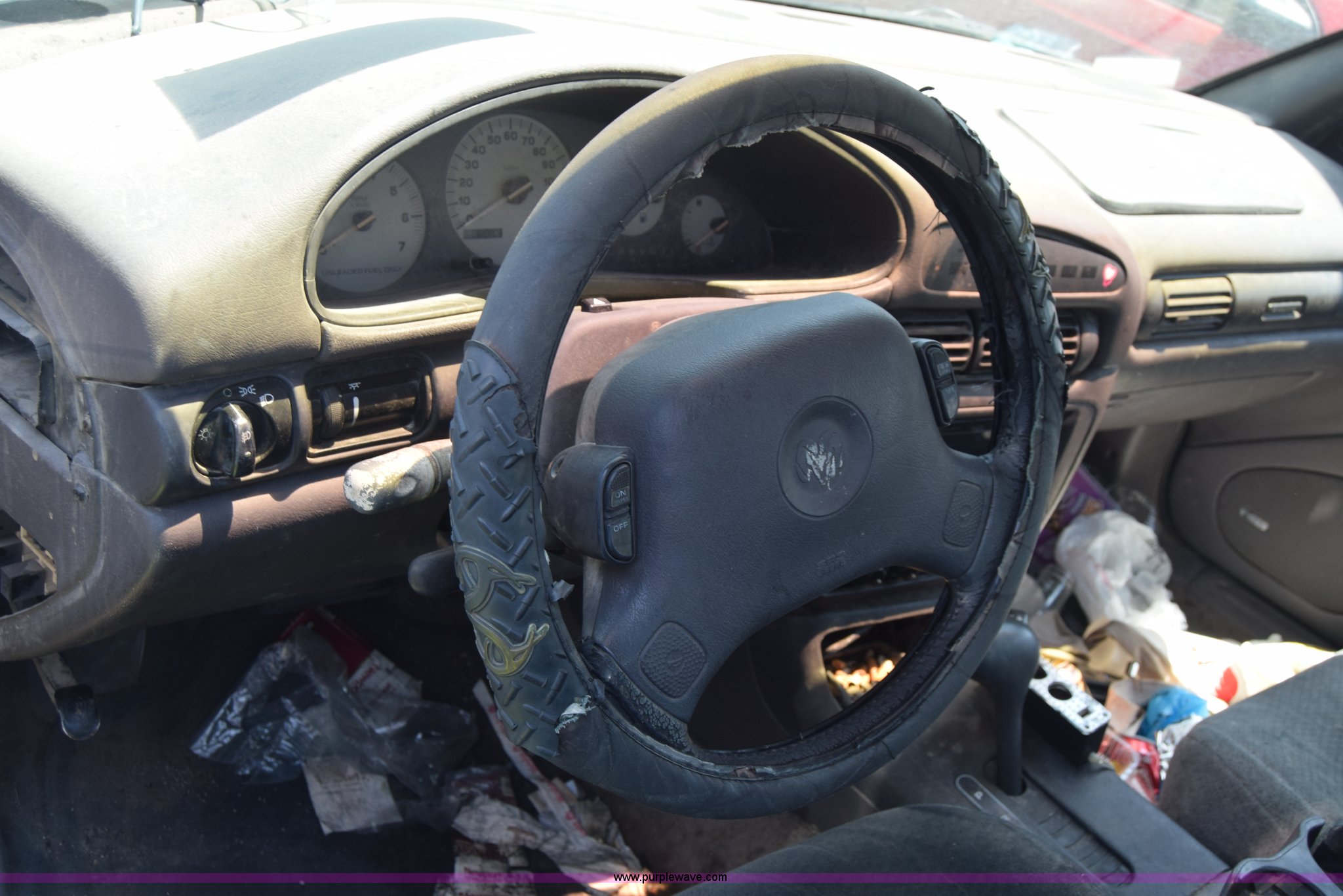 1994 Dodge Intrepid ES in Wichita, KS | Item J7885 sold | Purple Wave