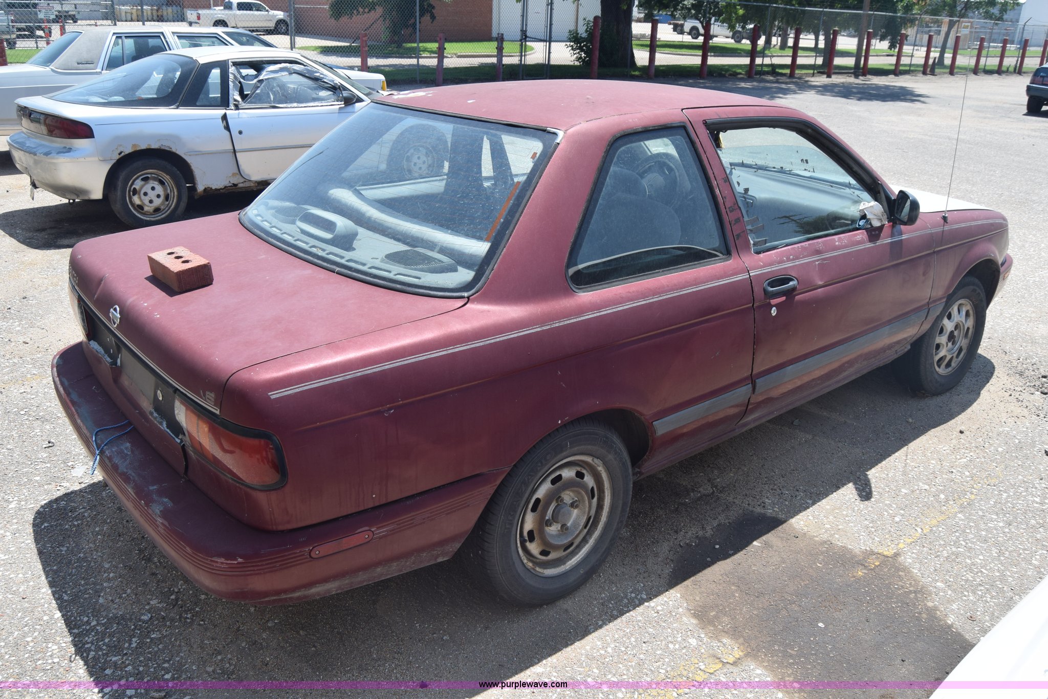 1993 Nissan Sentra XE in Wichita, KS | Item J7890 sold | Purple Wave