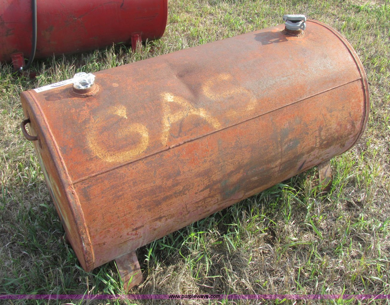 50 gallon fuel tank in Lyons, KS | Item J8221 sold | Purple Wave