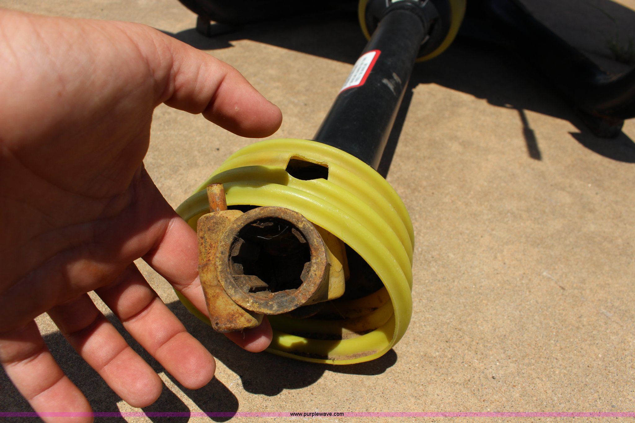 Spreader in Cheney, KS | Item K1012 sold | Purple Wave