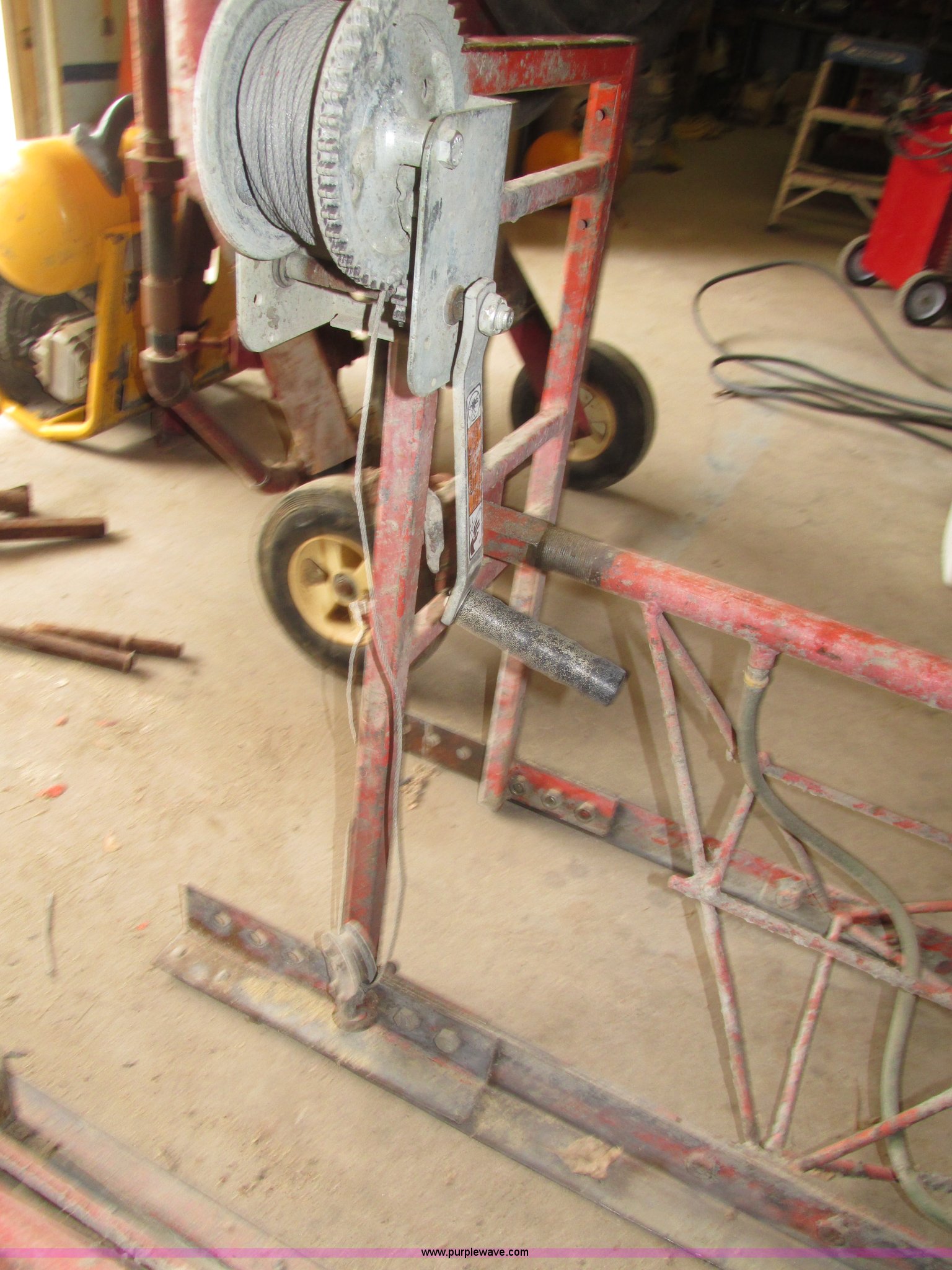 Allen 12 Razorback vibratory screed in Sioux City, IA | Item AV9138 ...