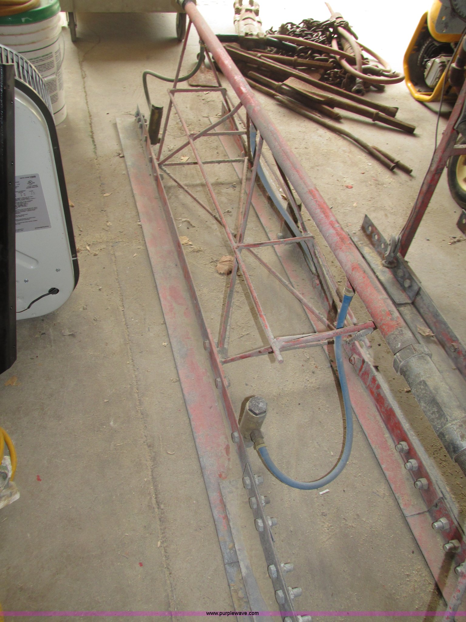 Allen 12 Razorback vibratory screed in Sioux City, IA | Item AV9138 ...