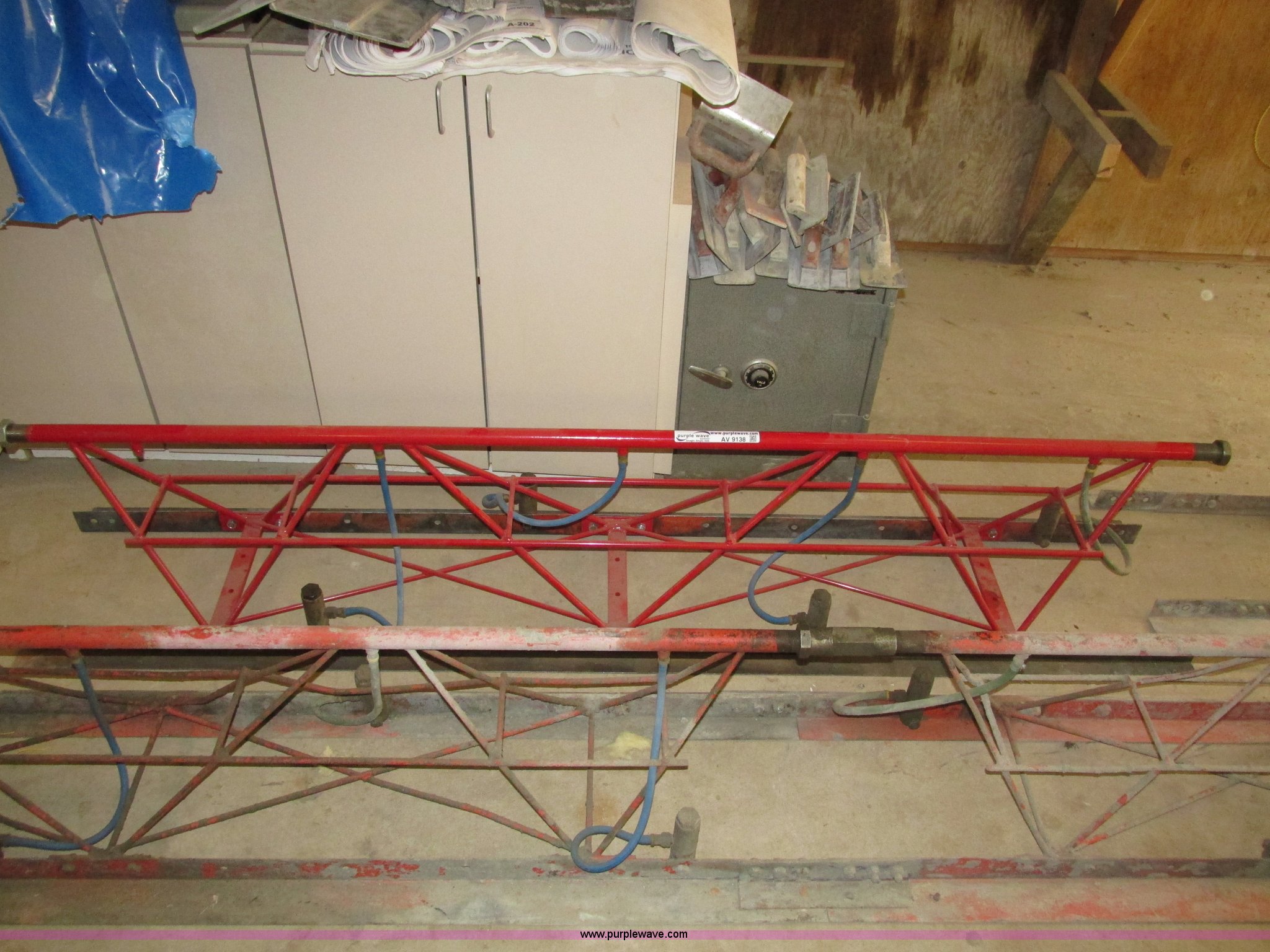 Allen 12 Razorback vibratory screed in Sioux City, IA | Item AV9138 ...