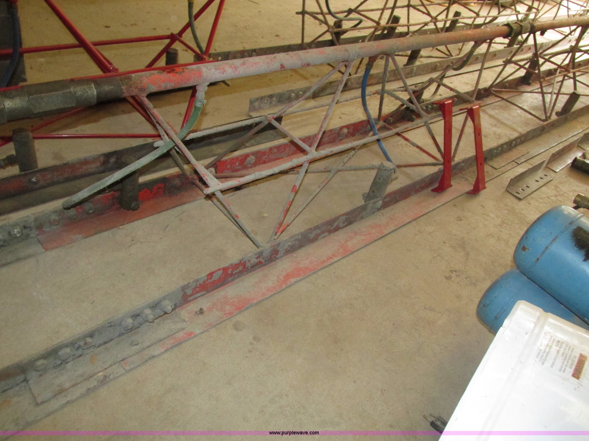 Allen 12 Razorback vibratory screed in Sioux City, IA | Item AV9138 ...