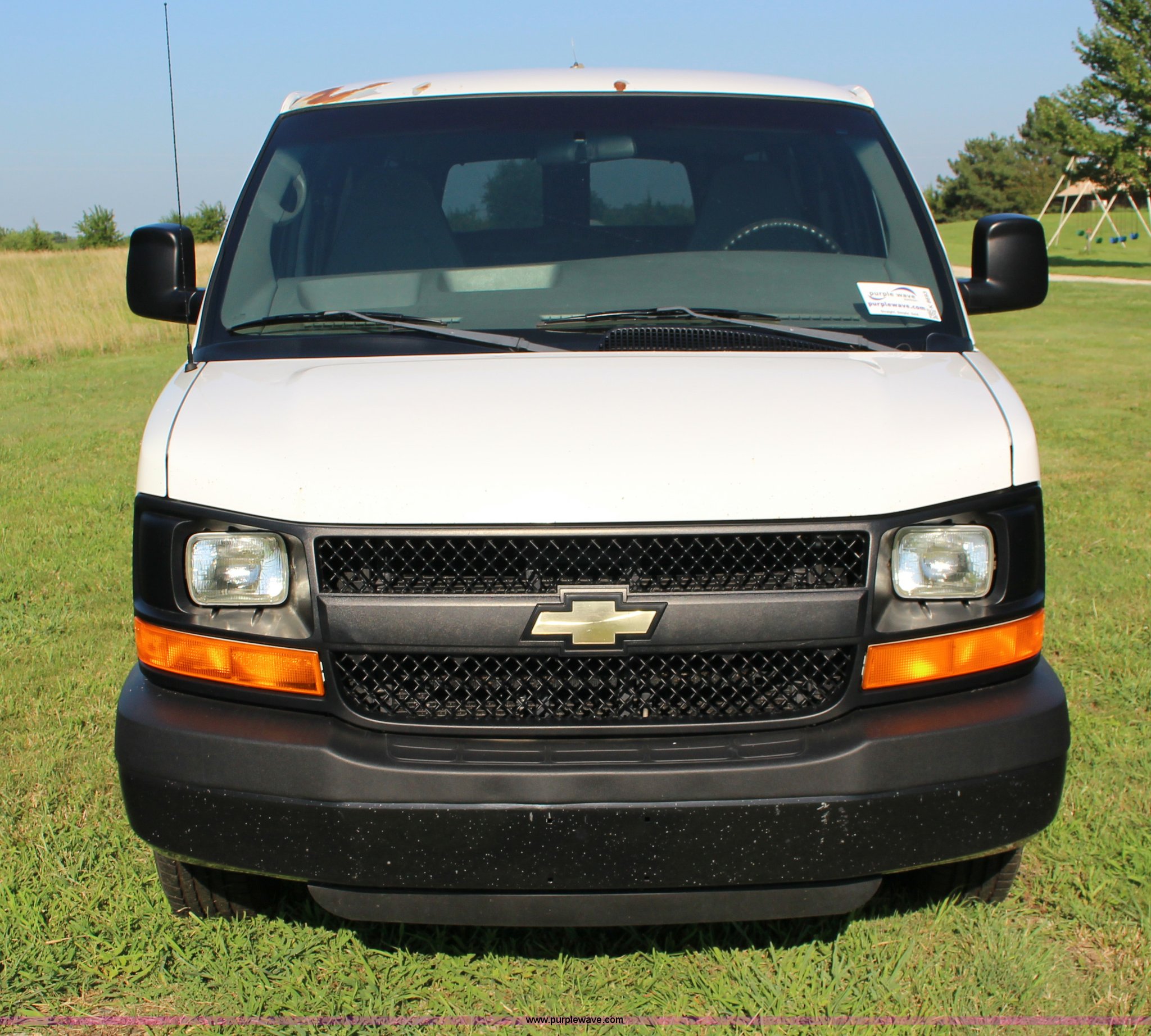 2006 Chevrolet Express 3500 Extended van in Rose Hill, KS | Item K8693 ...