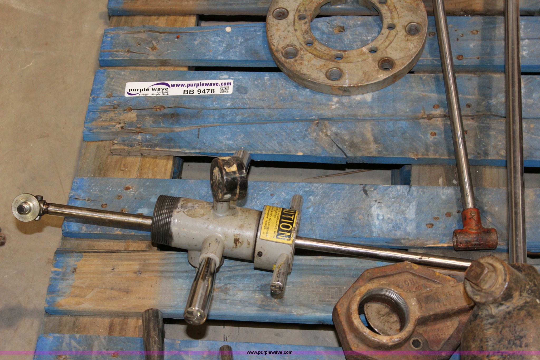 Assorted TD Williamson tapping equipment in Olathe, KS | Item BB9478 ...