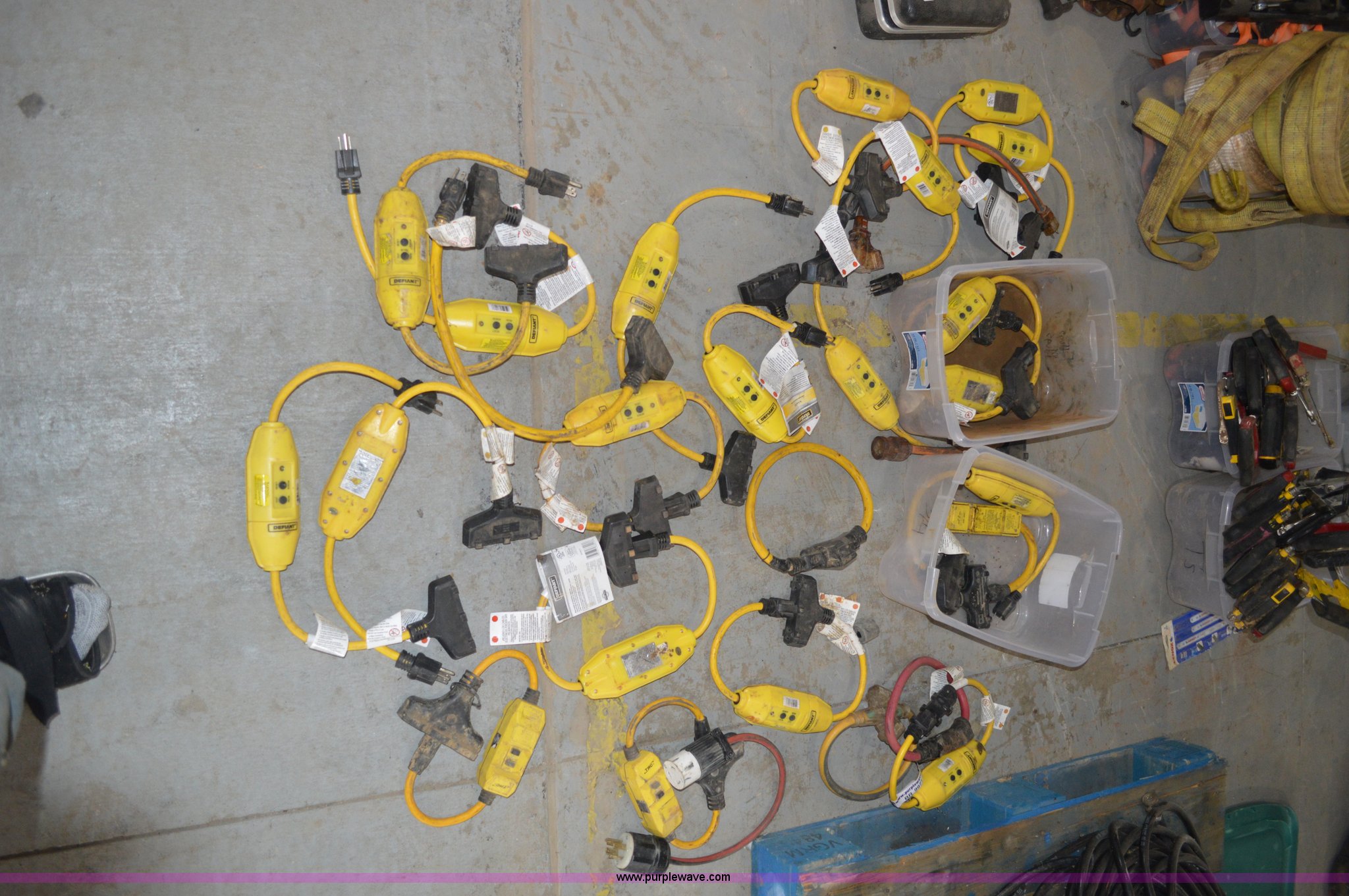 Assorted extension cord circuit breakers in Olathe, KS | Item BR9971 ...