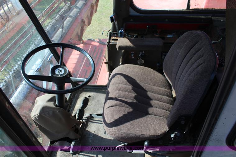 1984 Massey-Ferguson 860 combine in Arkansas City, KS | Item K1079 sold ...