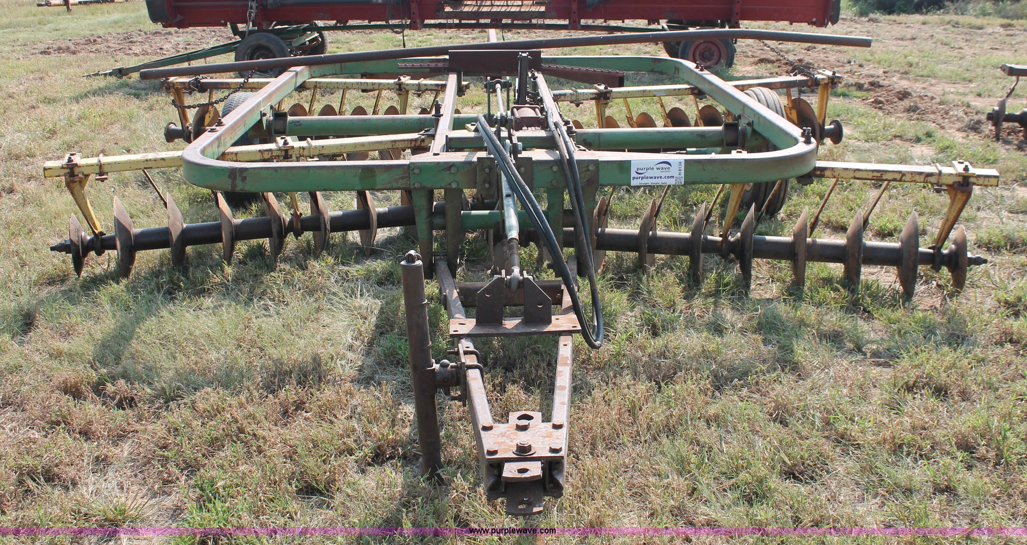 John Deere 210 disk in Kingfisher, OK | Item H8134 sold | Purple Wave