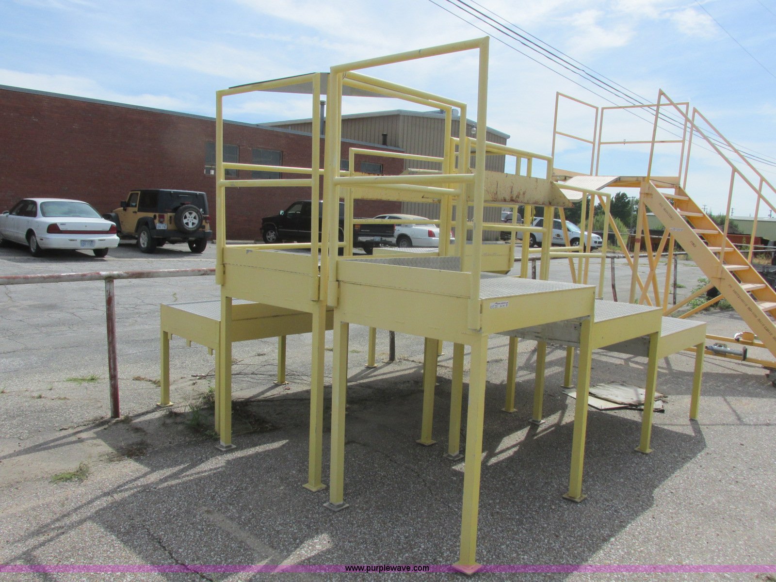 (3) work platforms in Wichita, KS | Item BN9911 sold | Purple Wave