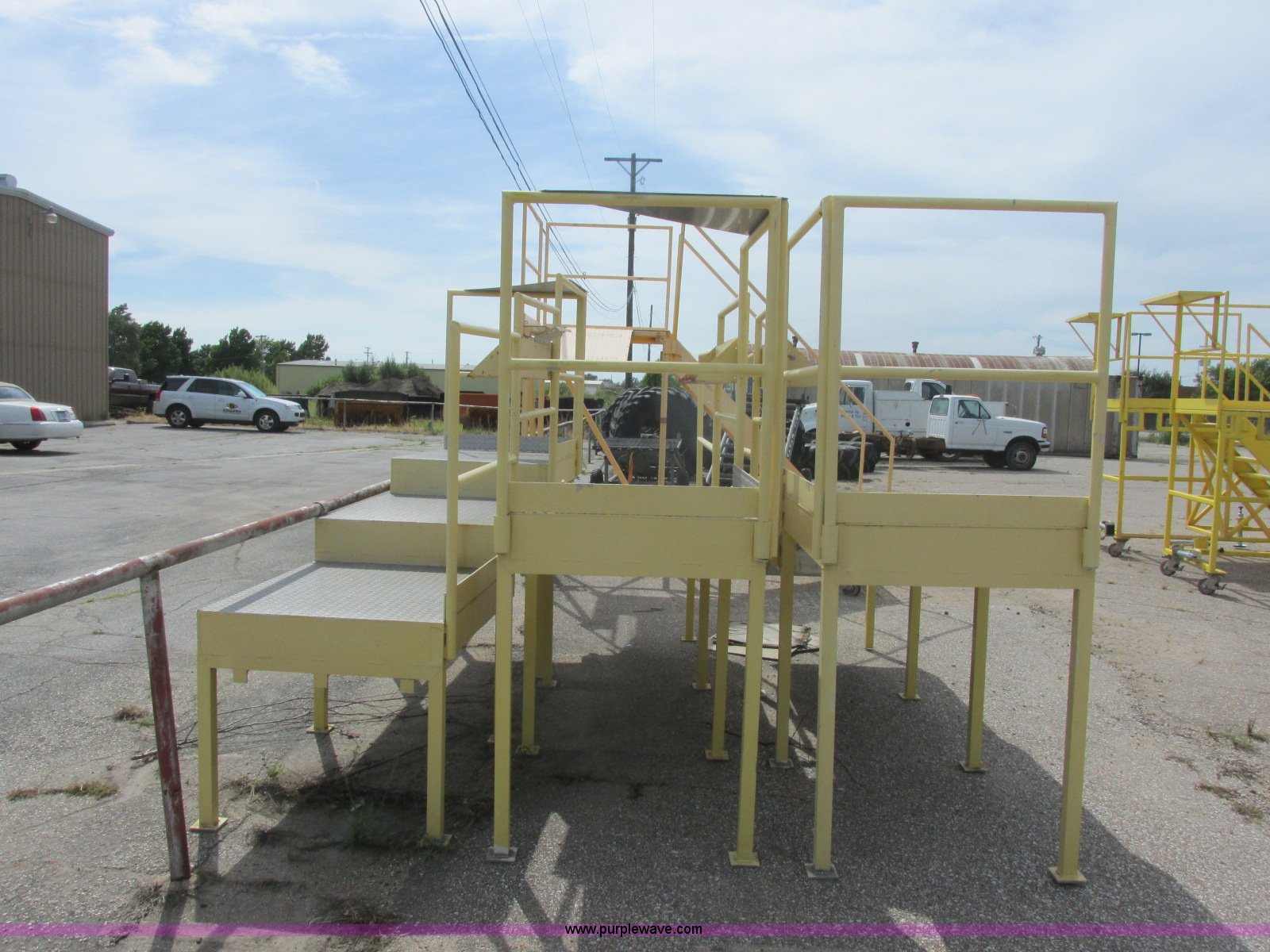 (3) work platforms in Wichita, KS | Item BN9911 sold | Purple Wave