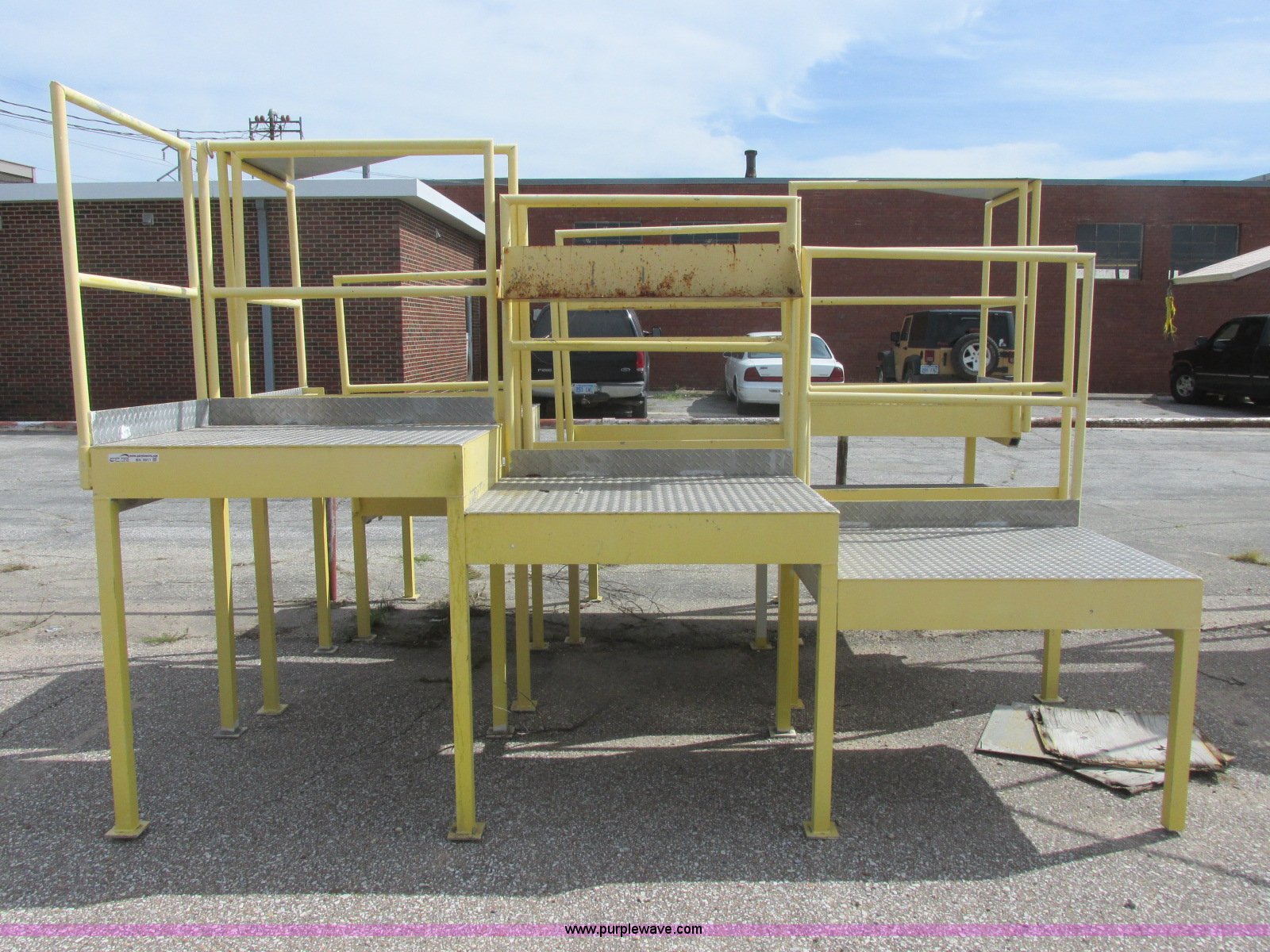 (3) work platforms in Wichita, KS | Item BN9911 sold | Purple Wave