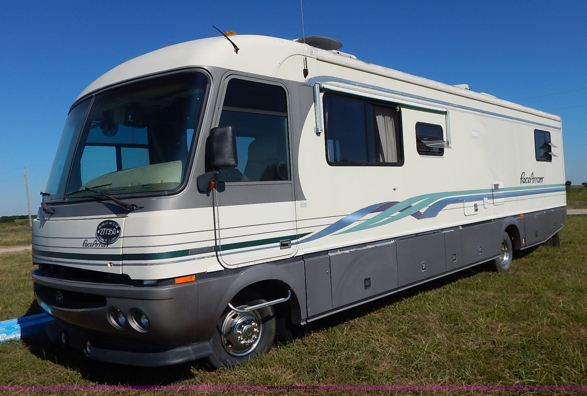 1995 Fleetwood Pace Arrow RV in Admire, KS | Item J6474 sold | Purple Wave