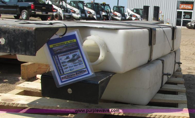 Bobcat water tank kit in Hudson, WI | Item K6580 sold | Purple Wave