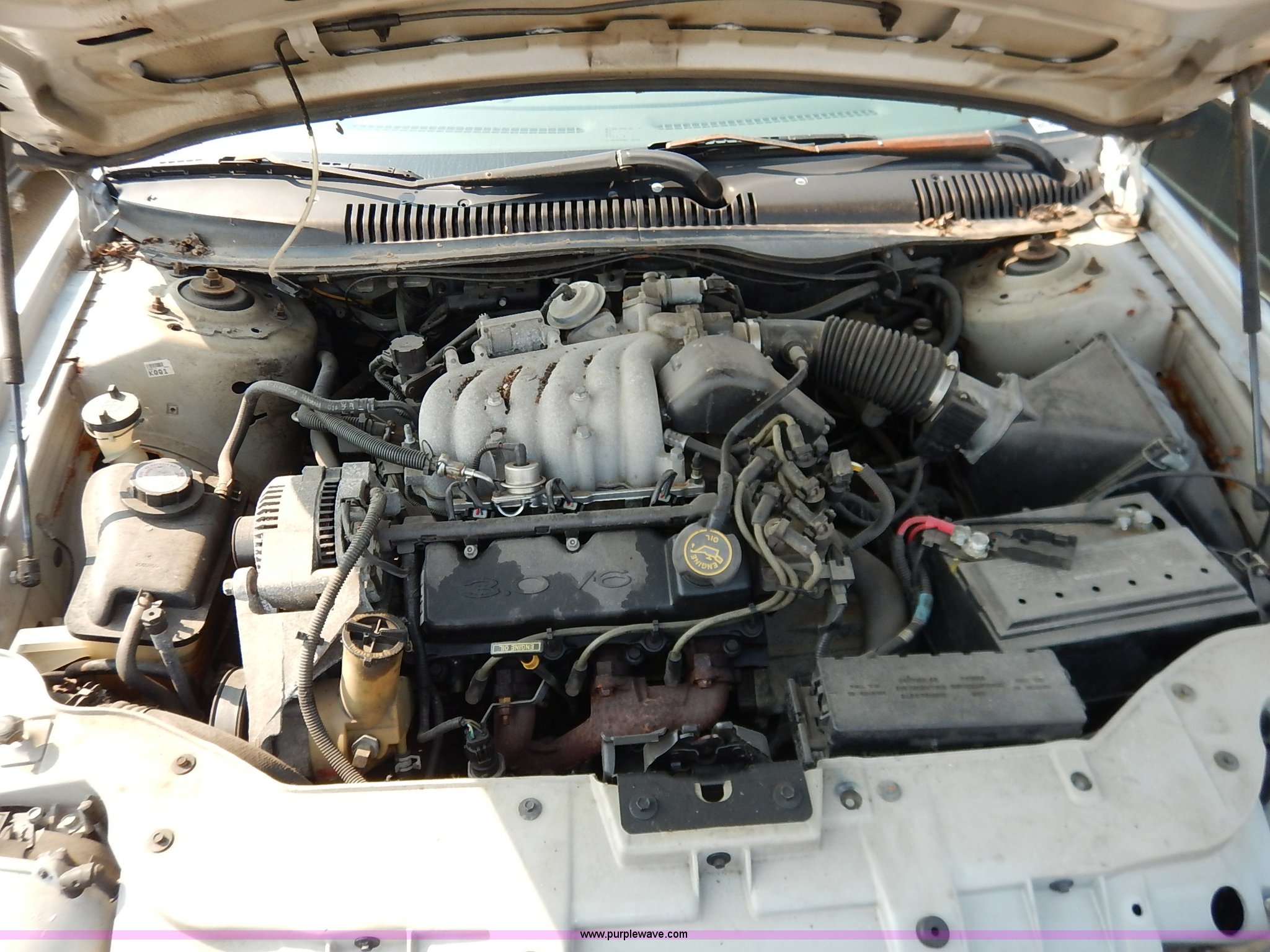 1997 Ford Taurus GL in Fort Riley, KS | Item J3540 sold | Purple Wave