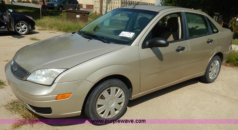 2006 Ford Focus ZX4 in Manhattan, KS | Item J6451 sold | Purple Wave
