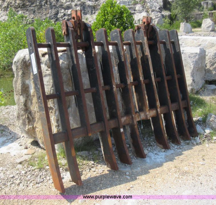 Rock rake in Ash Grove, MO | Item J8653 sold | Purple Wave