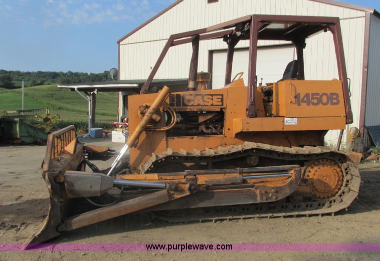 1986 Case 1450B dozer in Bangor, WI | Item K6632 sold | Purple Wave