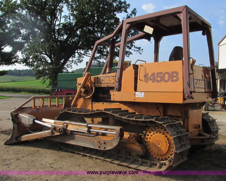 1986 Case 1450B dozer in Bangor, WI | Item K6632 sold | Purple Wave