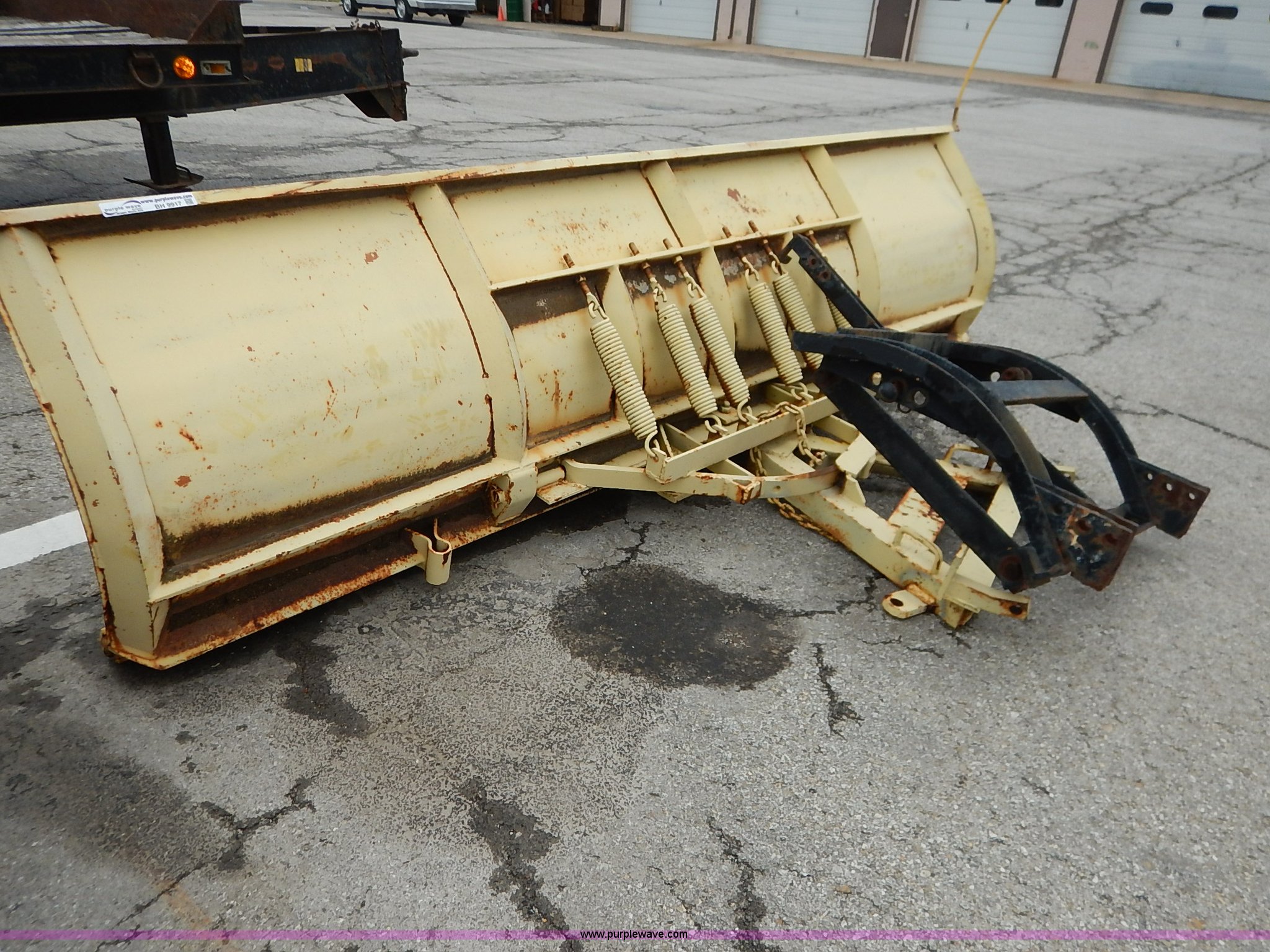 Snow plow in Topeka, KS | Item BH9917 sold | Purple Wave