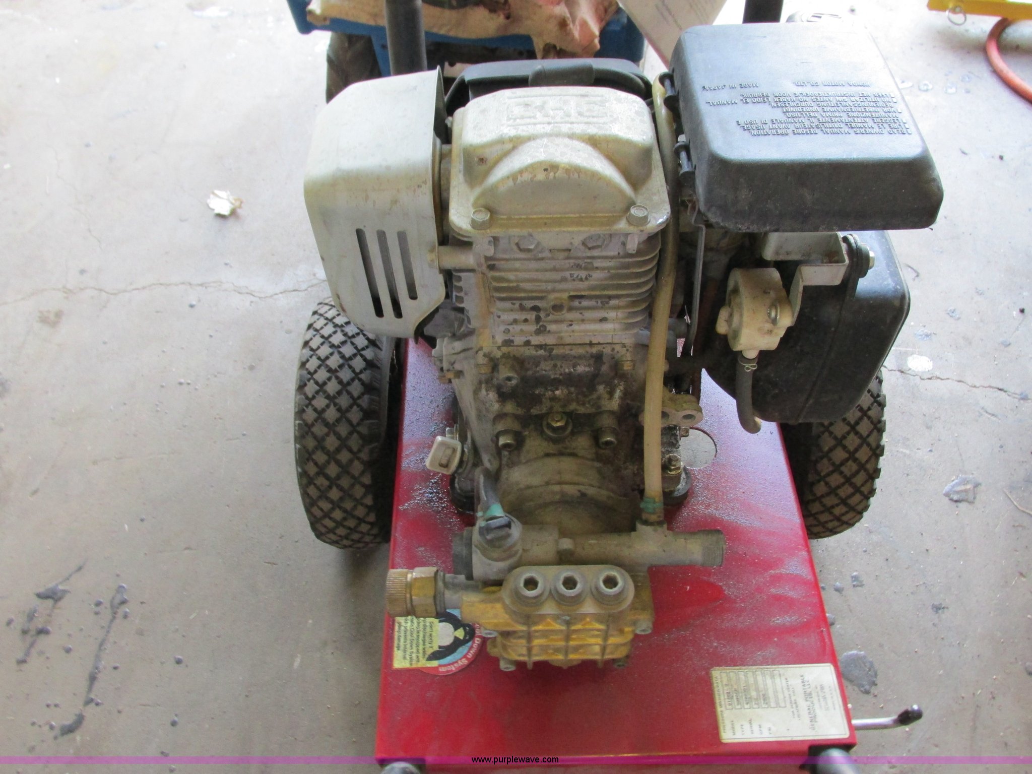 Assorted items in Rochester, MN | Item L3763 sold | Purple Wave