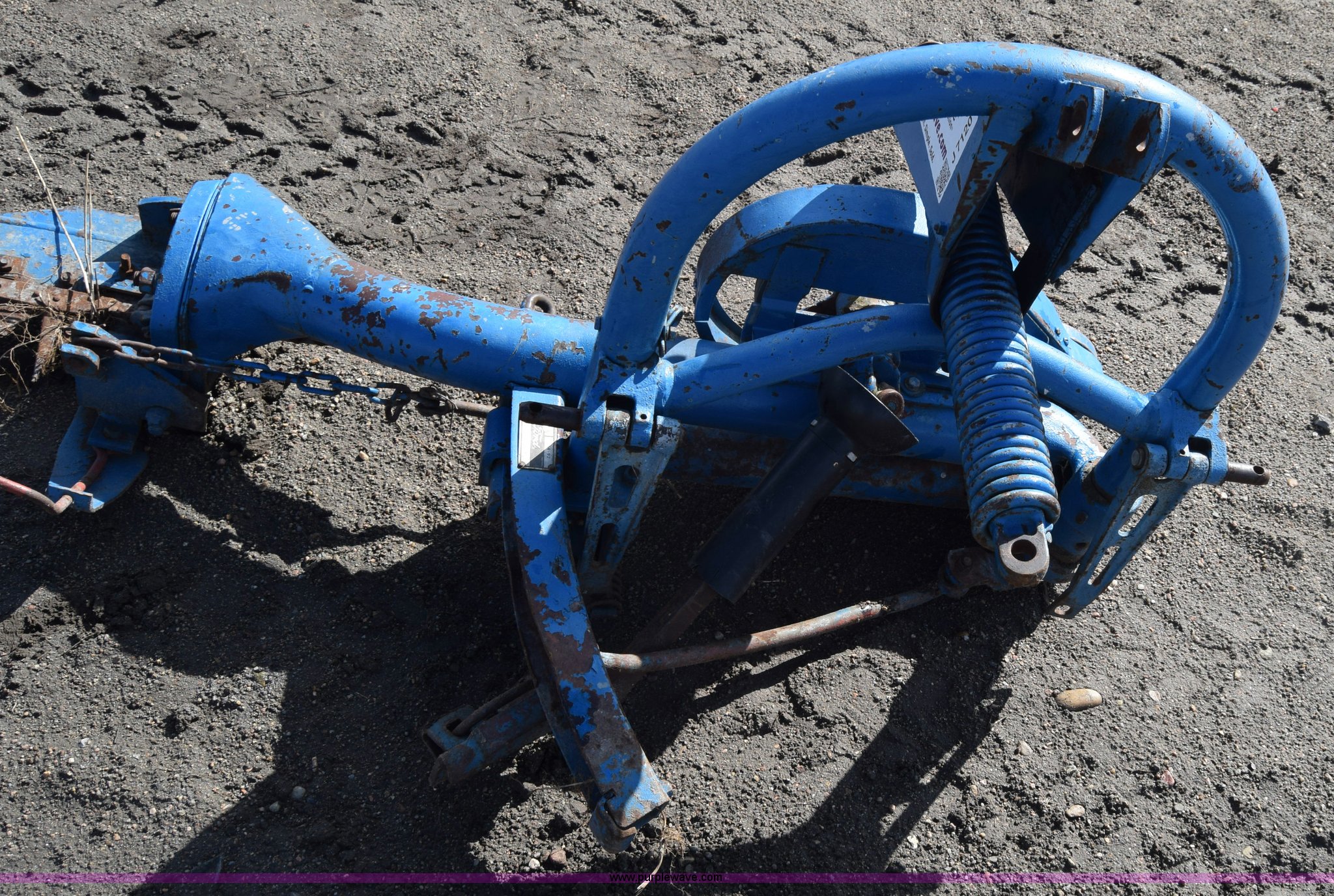 Ford 501 sickle mower in Kinsley, KS | Item J7120 sold | Purple Wave