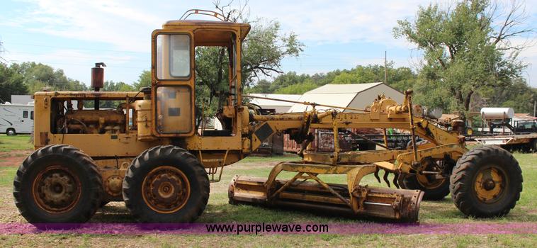 1965 Caterpillar 12E rigid frame motor grader in Stillwater, OK | Item ...