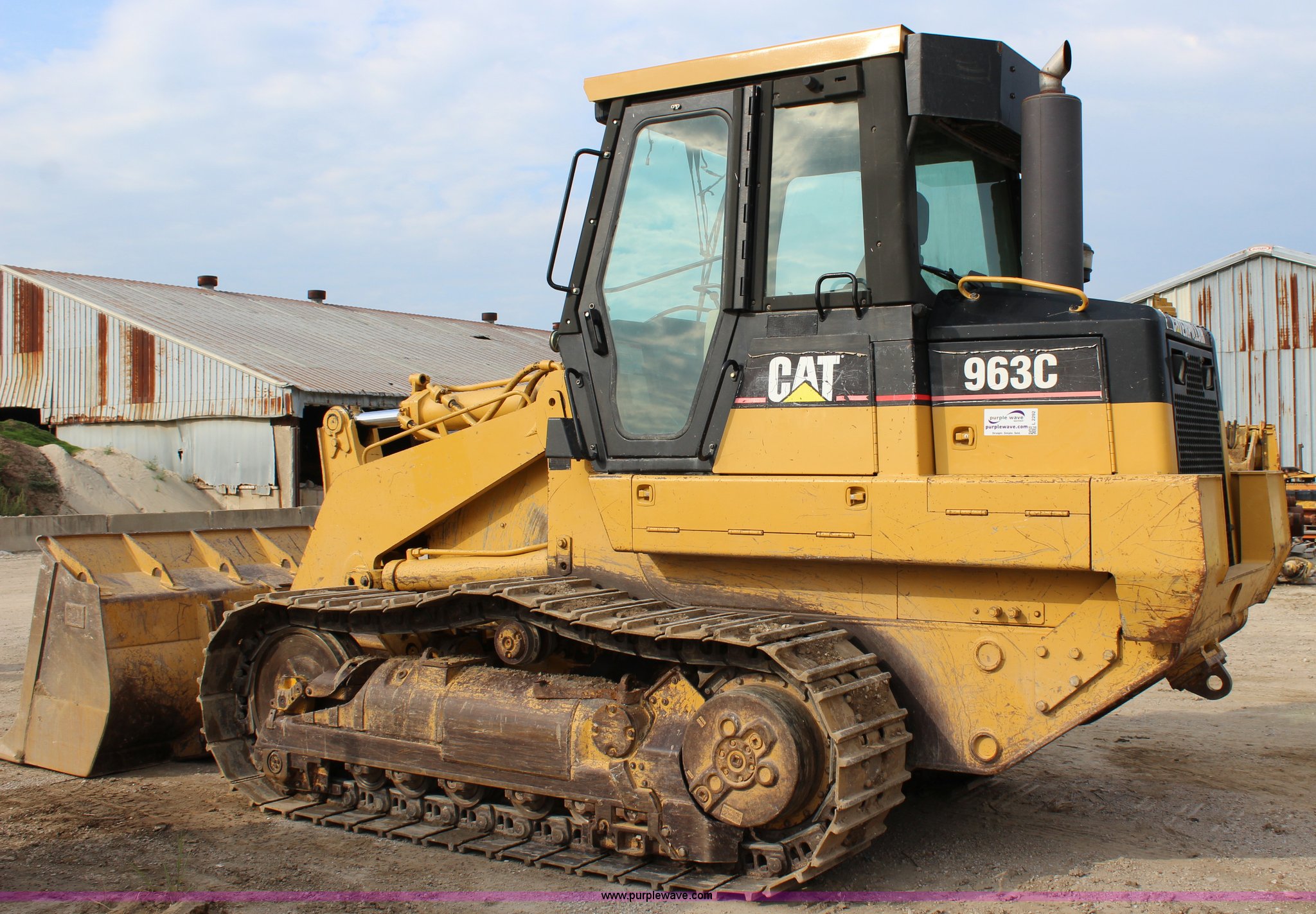2002 Caterpillar 963C track loader in Kansas City, KS | Item L2292 sold | Purple Wave