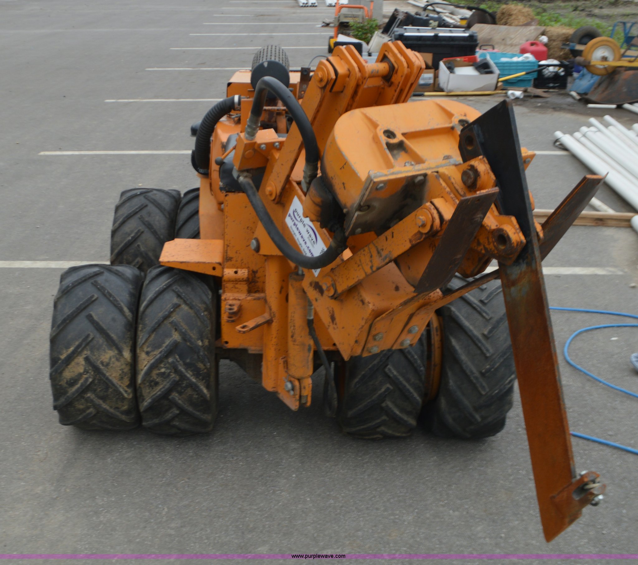 Case Davis Mini Sneaker vibratory plow in Platte City, MO | Item L2786 ...