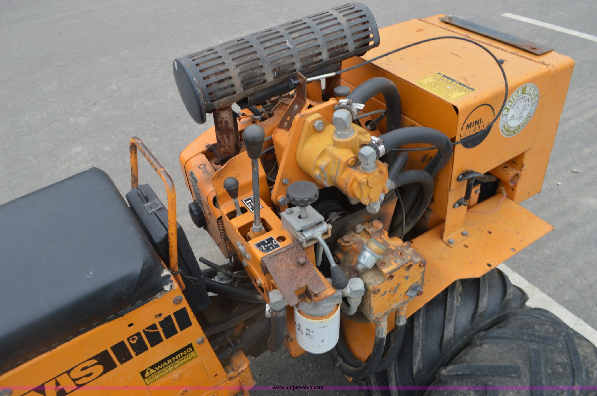 Case Davis Mini Sneaker vibratory plow in Platte City, MO | Item L2786 ...