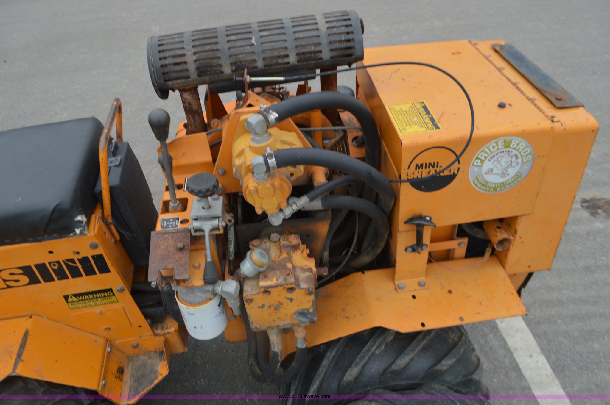 Case Davis Mini Sneaker vibratory plow in Platte City, MO | Item L2786 ...